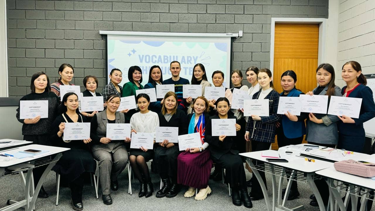 SDU Extension School held a workshop training for teachers - SDU University