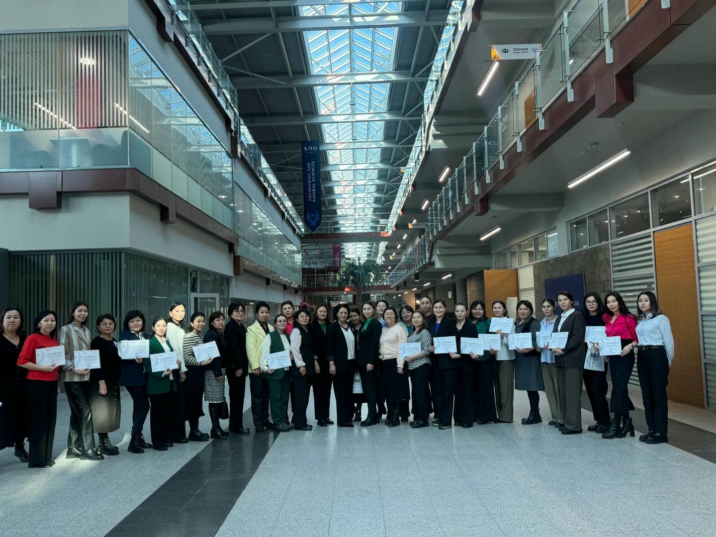 SDU Extension School педагог мамандарға арнап қос семинар өткізді - SDU University